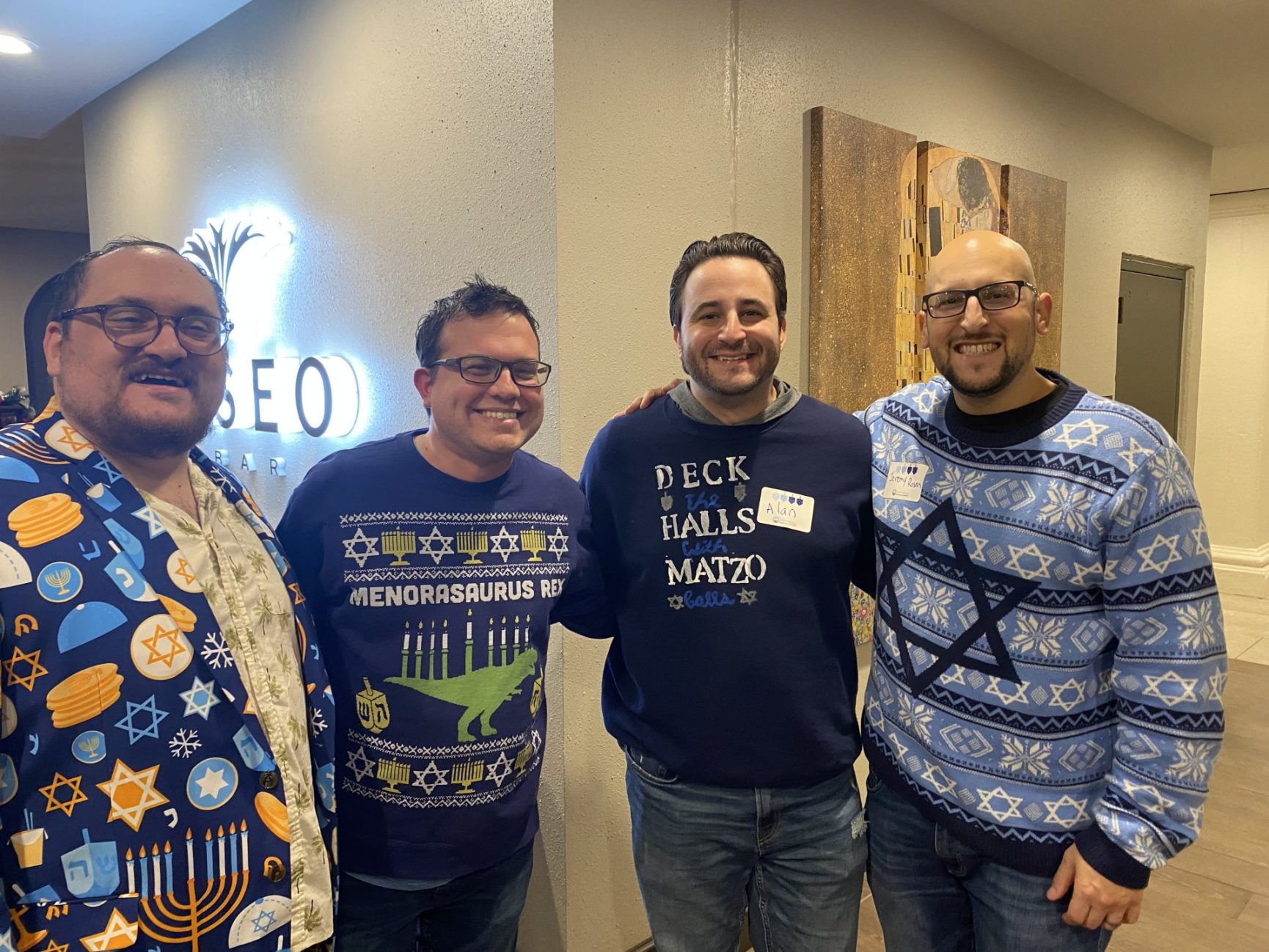 YAD Hosts 2nd Annual Hanukkah Happy Hour – Jewish Journal
